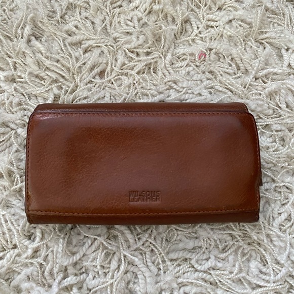 Wilsons Leather | Bags | Wilsons Leather Brown Wallet Womens | Poshmark
